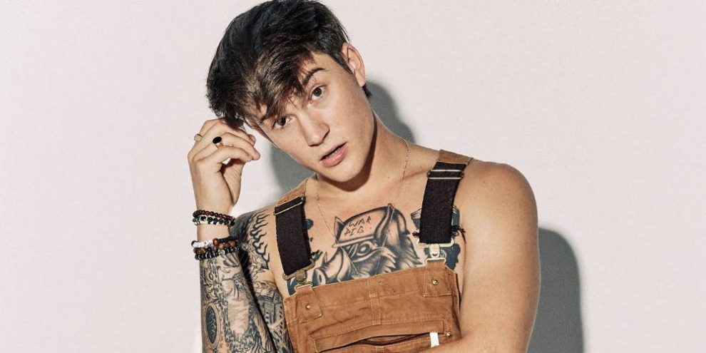 Cameron Whitcomb’s “Quitter” Is the Raw, Folk-Rock Anthem We Can’t Stop ...